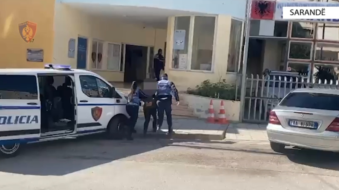 Tritol për shpërthim në distancë, kapsolla dhe municion luftarak, bien ... Tritol për shpërthim në distancë, kapsolla dhe municion luftarak, bien ...