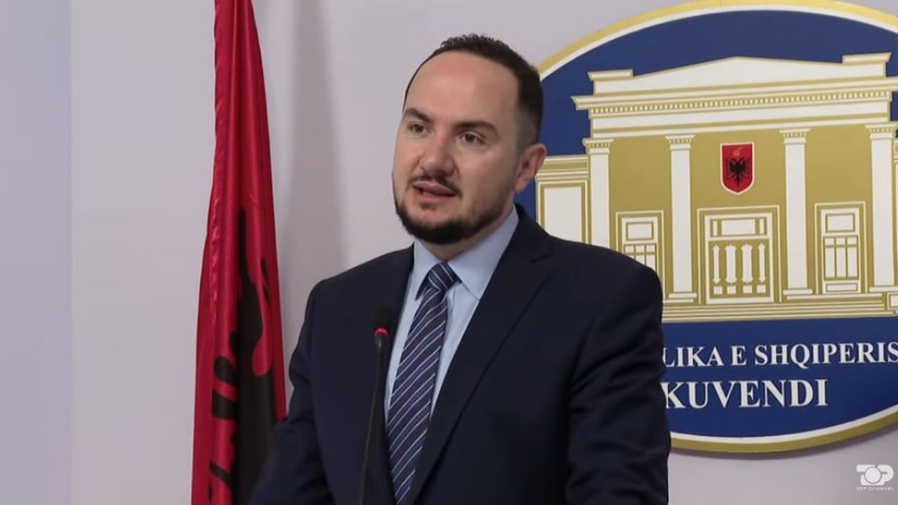 Letra nga qelia nr.6/ Ervin Salianji reagon nga burgu për idealistët që ...